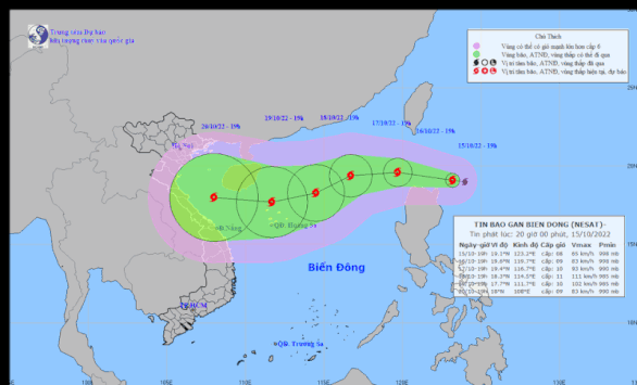 Bão Nesat hướng vào Biển Đông, diễn biến khó lường