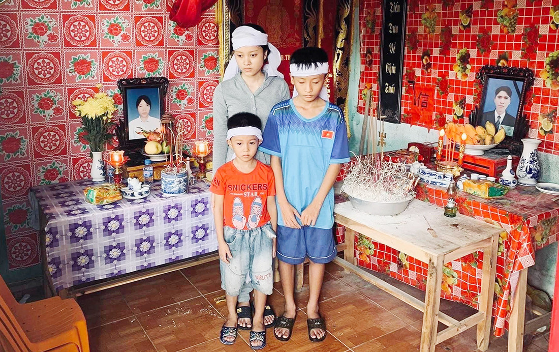 Bố mẹ đột ngột qua đời, 3 chị em côi cút nương tựa vào nhau