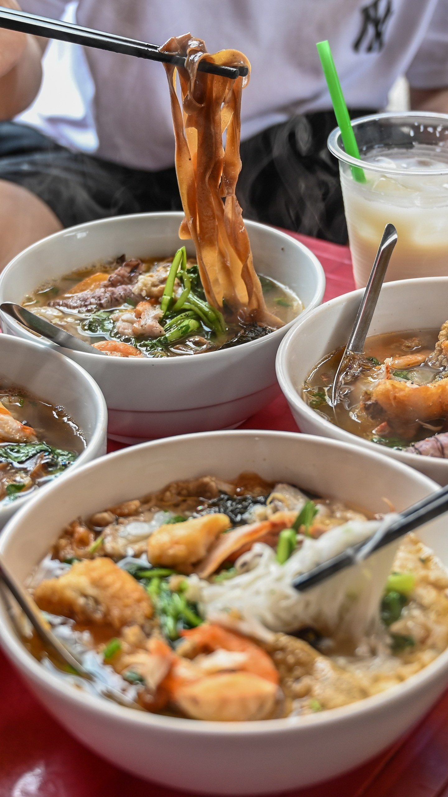 Đi tàu hỏa trải nghiệm food tour Hải Phòng