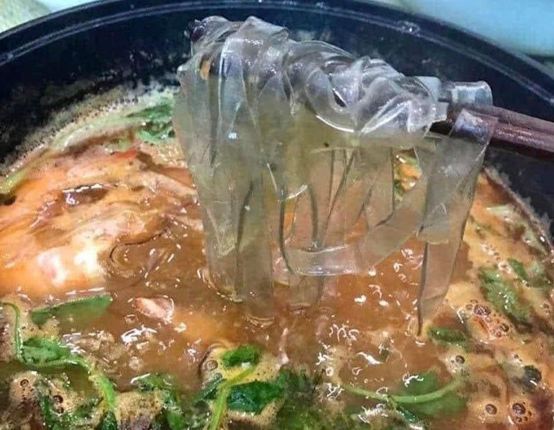 Miến dong sợi to lạ mắt, 100 ngàn đồng/kg khách ăn khen nức nở