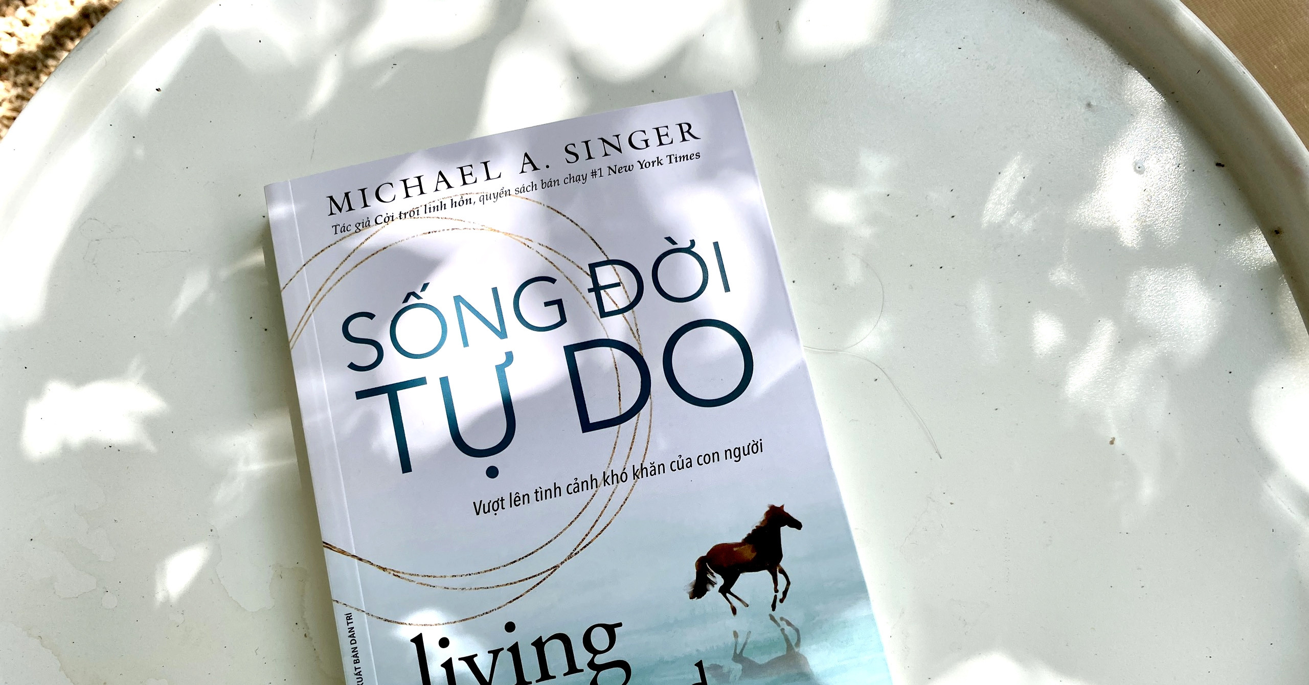 Buông bỏ để sống đời tự do