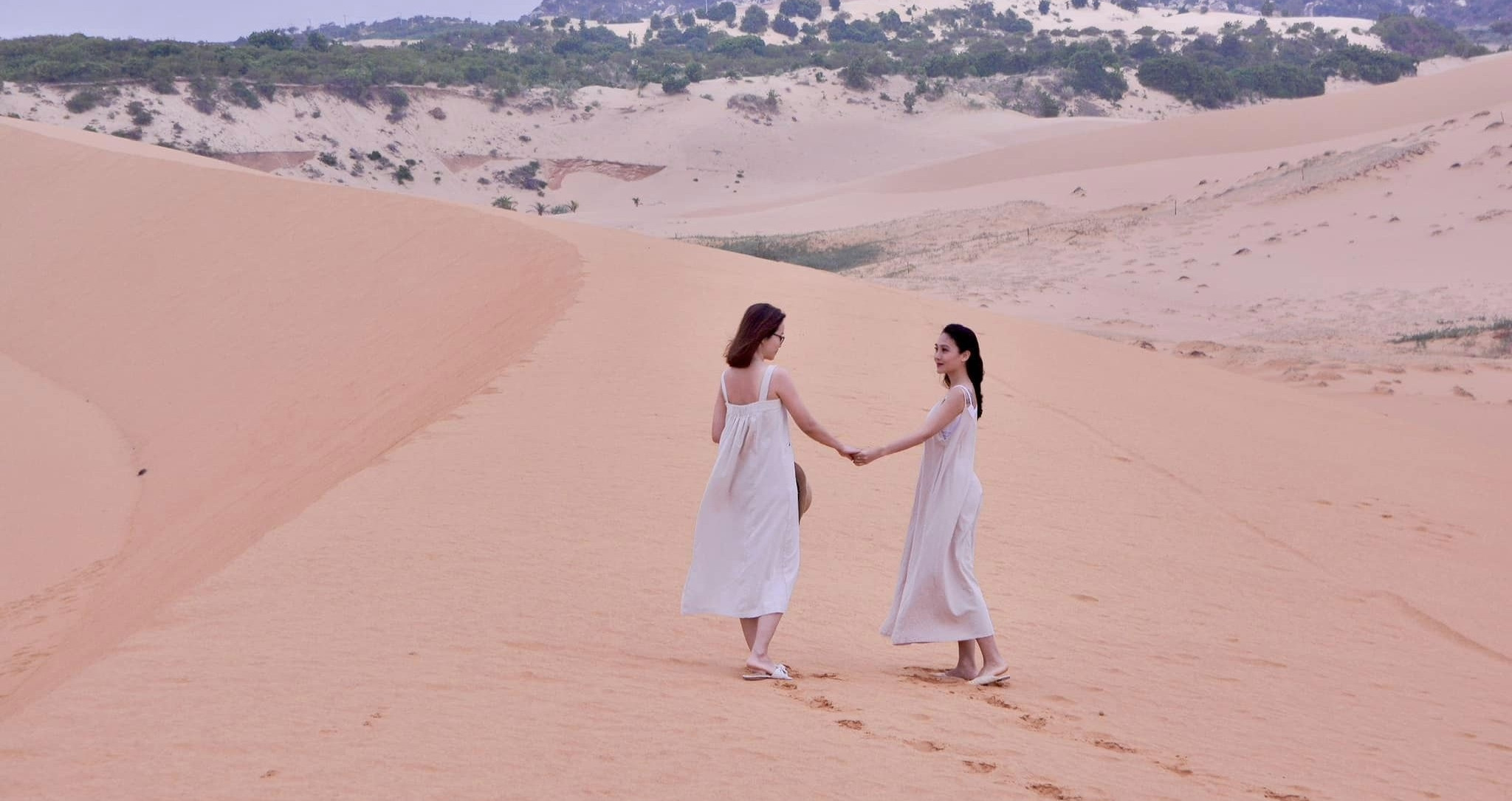 ‘Tiểu sa mạc’ đẹp lạ ở Ninh Thuận, cảnh sắc thay đổi nhiều lần trong ...