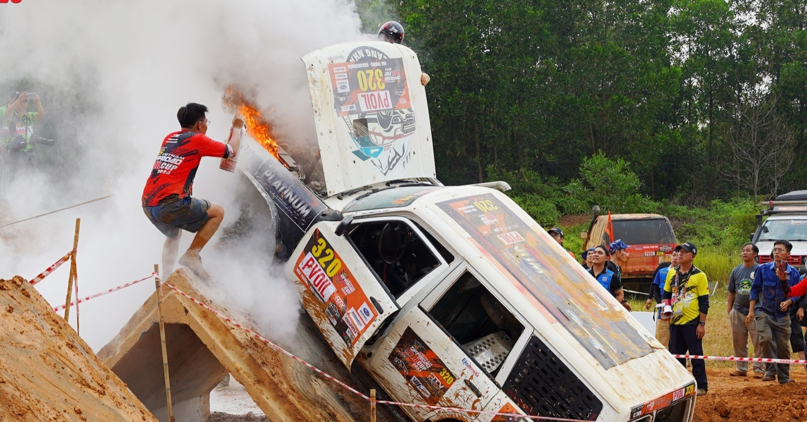 Vượt cống bê tông- đường thi lấy đi nhiều 'nước mắt' nhất tại giải đua ...