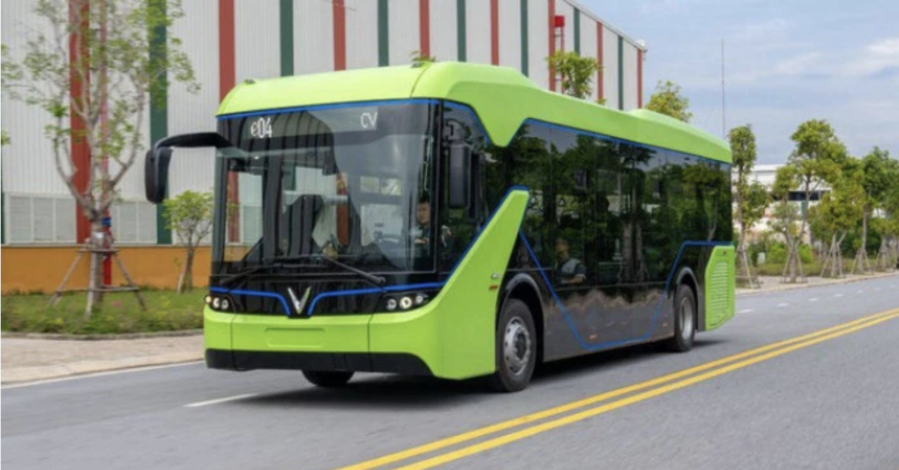 Hà Nội thí điểm thanh toán không dùng tiền mặt trên xe bus