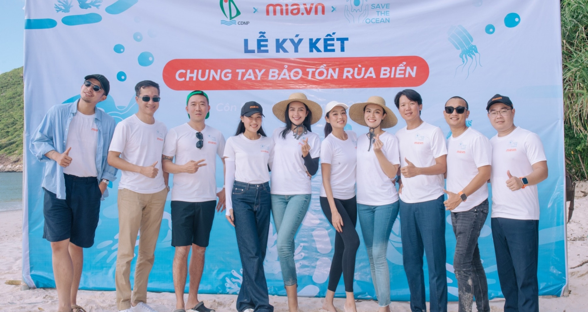 MIA góp 150 triệu đồng để bảo tồn rùa biển ở Côn Đảo