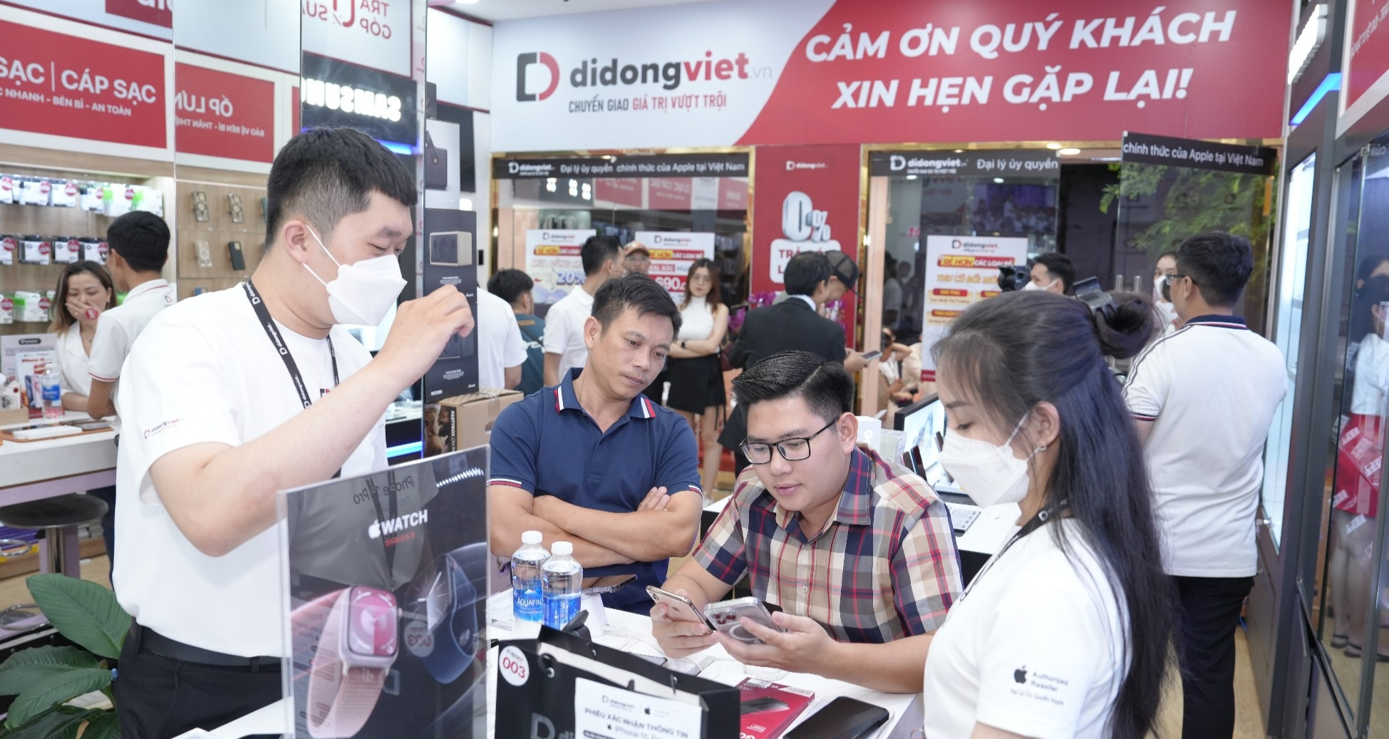 Di Động Việt tăng trưởng doanh số liên tục trong năm 2023