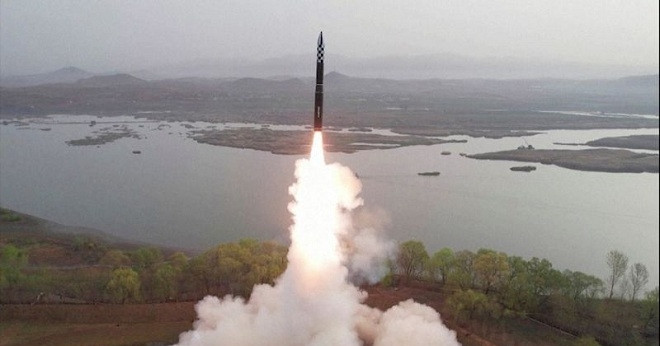 Mỹ bán tên lửa cho Nhật Bản và Hàn Quốc, Triều Tiên lên tiếng cảnh báo