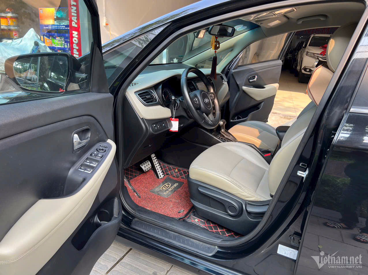 Đánh giá KIA Rondo sau 5 năm sử dụng: Xe chất nhưng khó mua