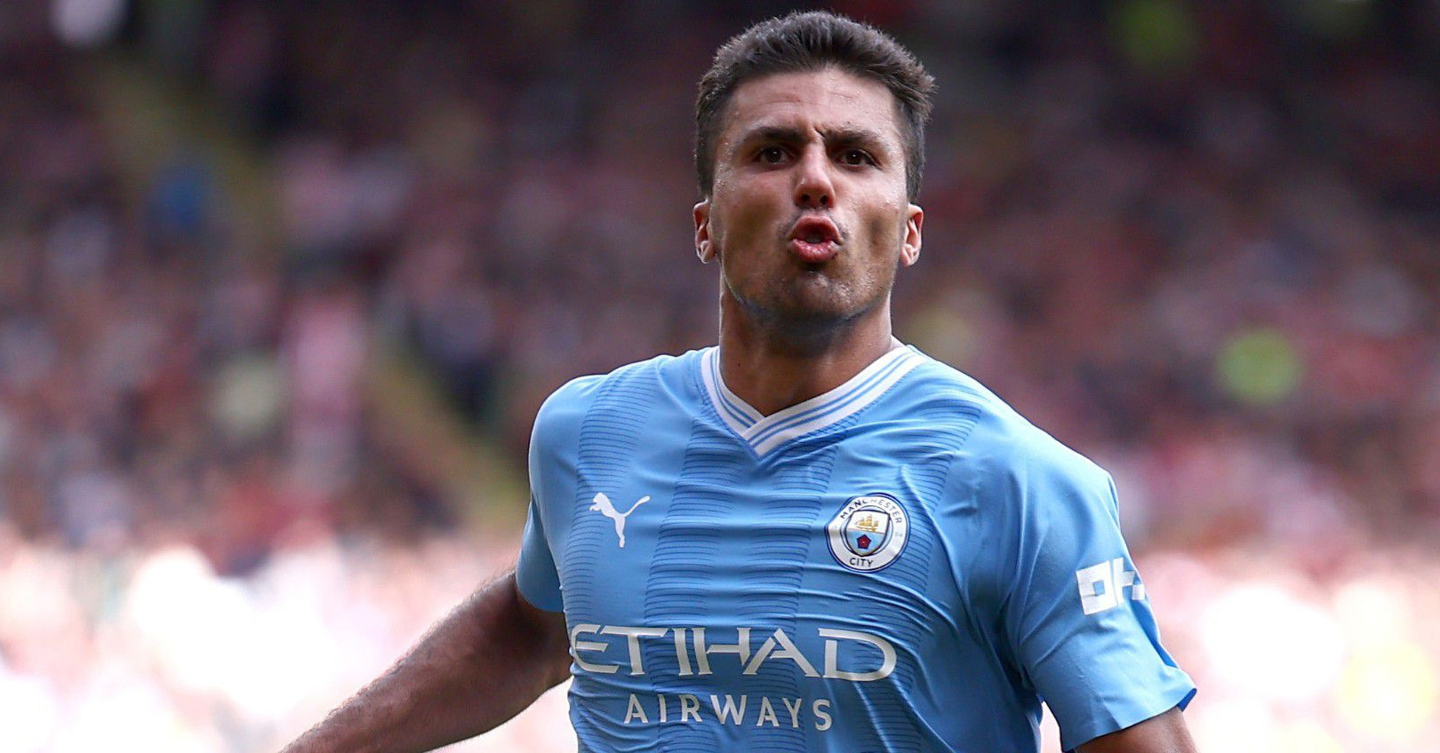 Man City vs Liverpool, trái tim Rodri