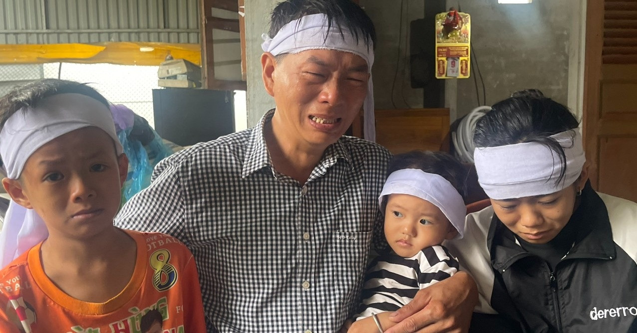 Mẹ tử vong khi đi bắt ốc mưu sinh, con thơ đỏ mắt bên người cha bệnh tật