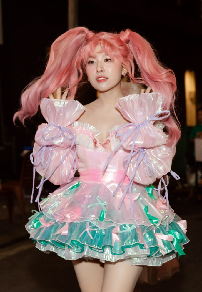 Hậu Vietnam Idol, Lamoon Diễm Hằng ra mắt MV với tạo hình 'độc lạ'