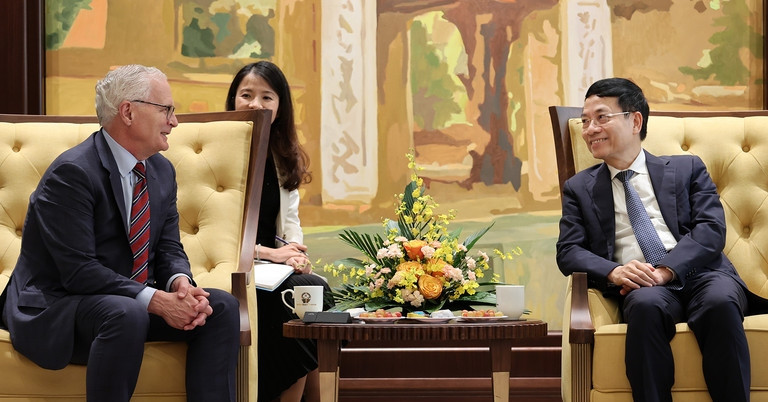 Semiconductor industry may lay foundation for VN-US relationship: Minister