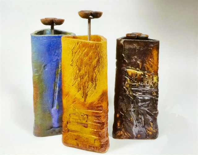 Exhibition of artists’ rain-inspired ceramic paintings opens