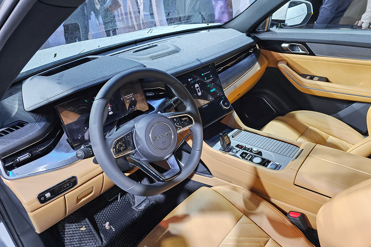 Giá xe Lynk & Co 09 hơn 2 tỷ, xe đẹp nhưng khó cạnh tranh