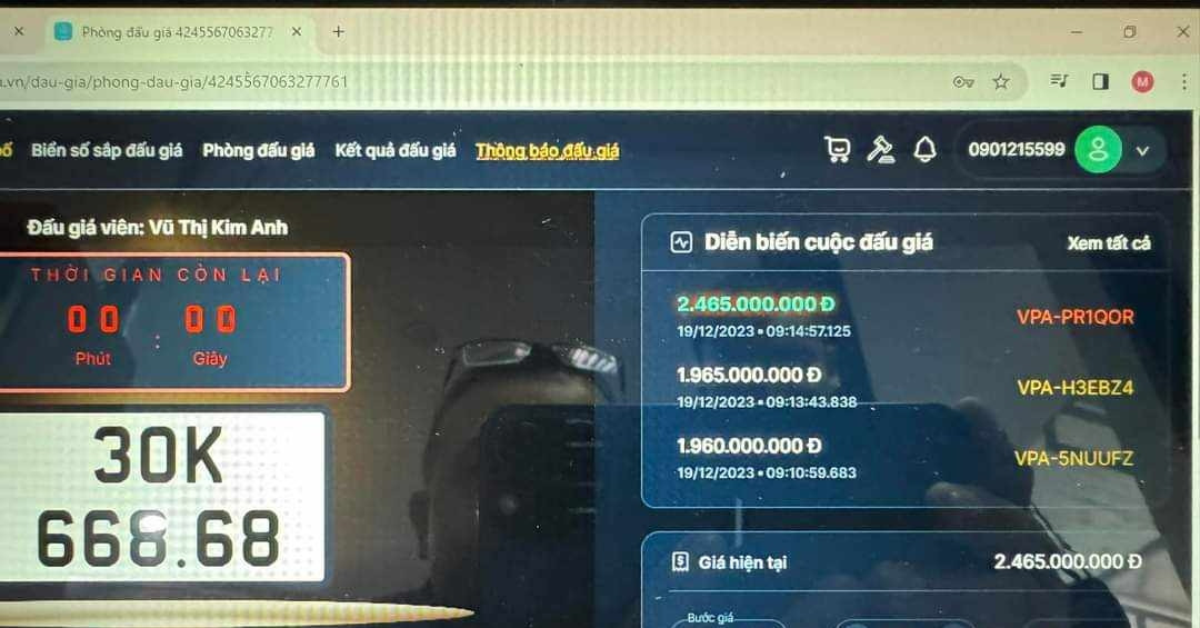 Đấu giá biển số sáng 19/12: Hai biển số 'lộc phát' của Hà Nội giá hơn 2 ...
