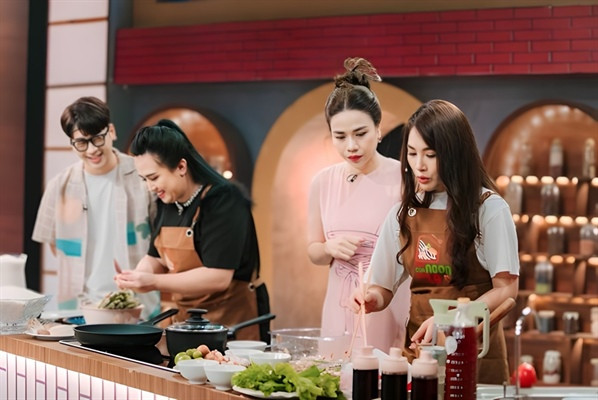 Falling in love with Vietnam cuisine through food game shows