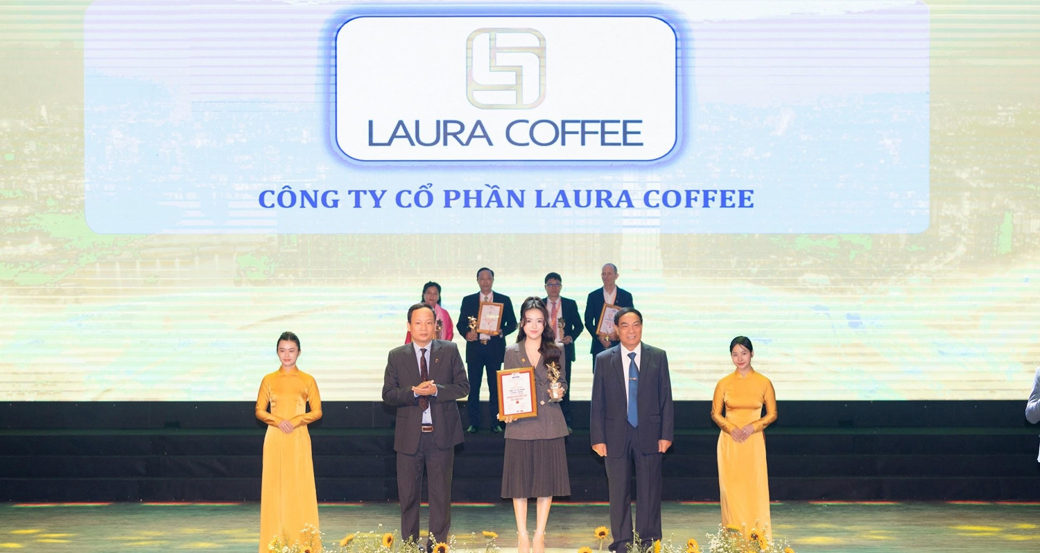 Laura Coffee vào Top 10 Thương hiệu hàng đầu Việt Nam 2023