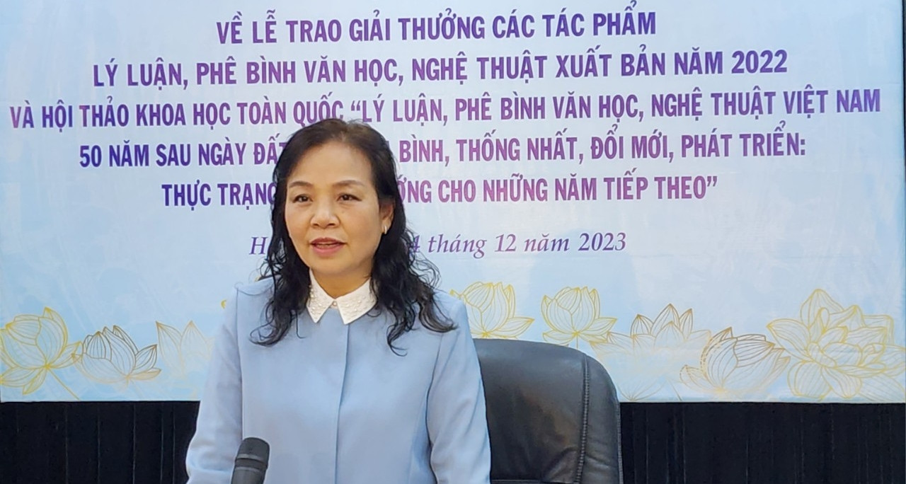 Tôn vinh các tác phẩm lý luận, phê bình văn học, nghệ thuật chất lượng cao