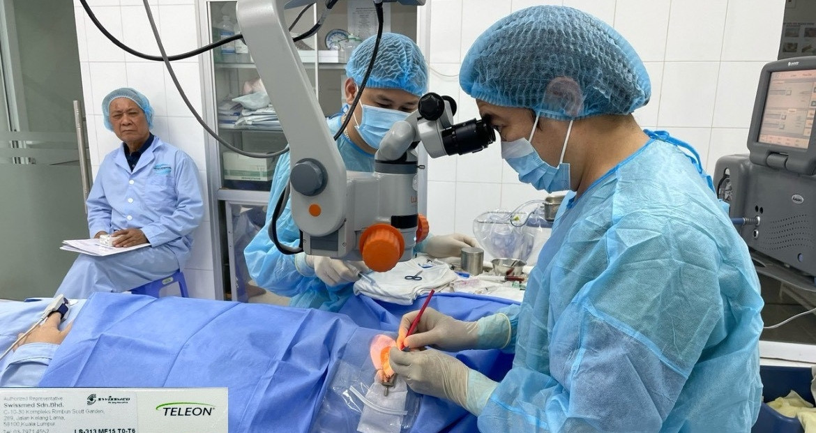 Hitec khôi phục thị lực 10/10 cho bệnh nhân đục thủy tinh thể