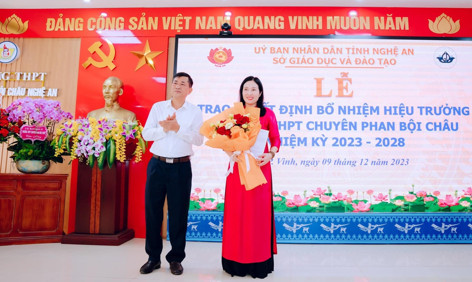 Bà Cao Lan Thanh làm hiệu trưởng Trường THPT chuyên Phan Bội Châu