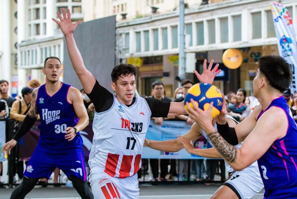 VBA 3x3 Prime 2023 khuấy động phố đi bộ Hà Nội