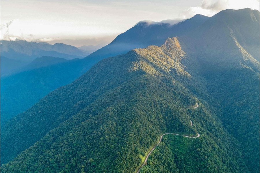 Dãy núi nào dài nhất Việt Nam?