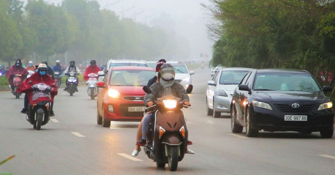 Dự báo thời tiết 11/4: Đông Bắc Bộ mưa phùn tràn sương mù