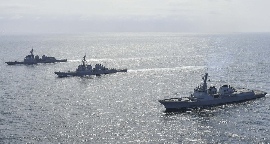 Chiến hạm Mỹ - Nhật - Hàn tập trận phòng thủ tên lửa