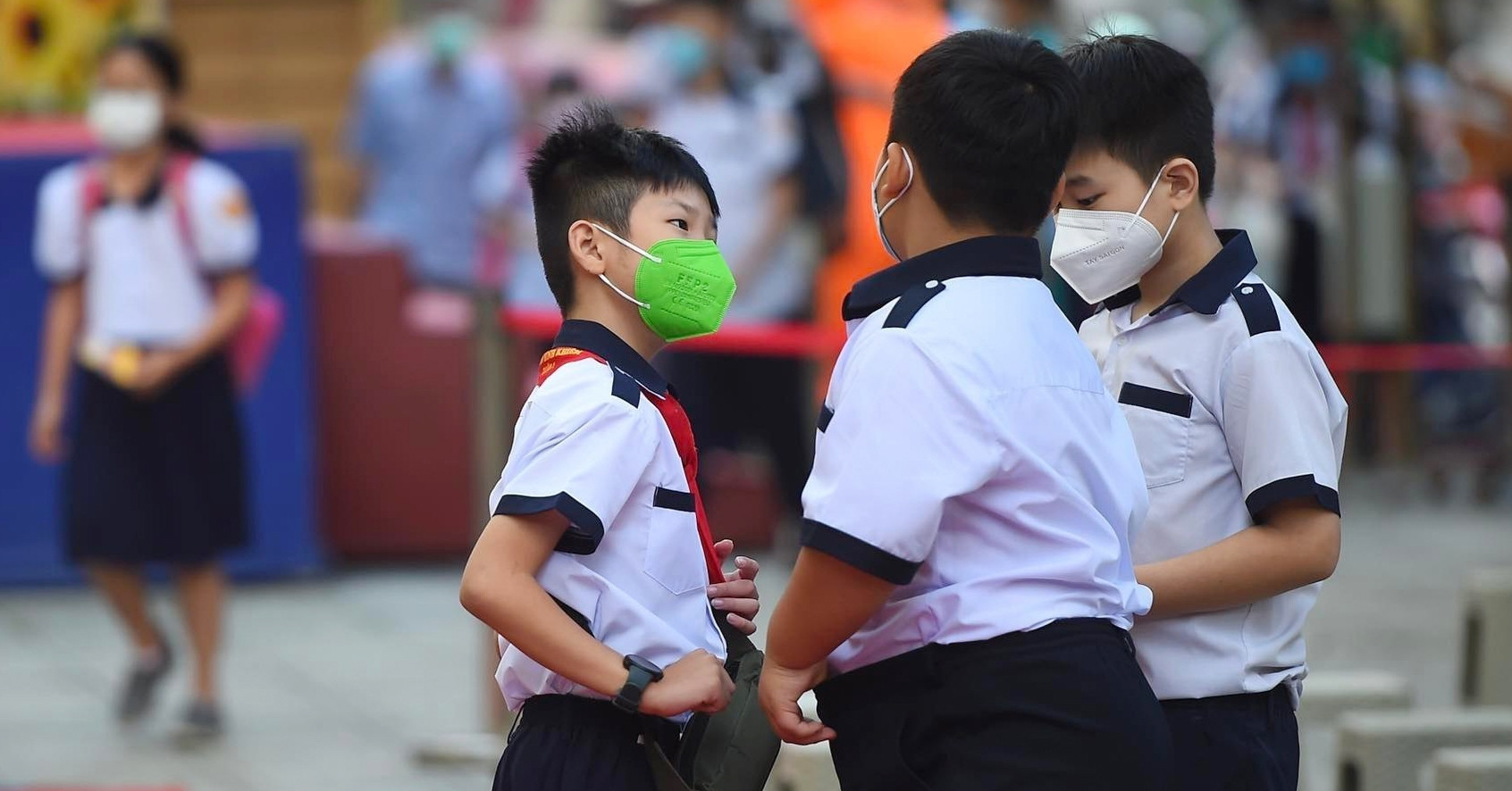 Tâm thư xin trả tuổi thơ cho trẻ: Bị 'bêu' tên trong nhóm, lịch học ...