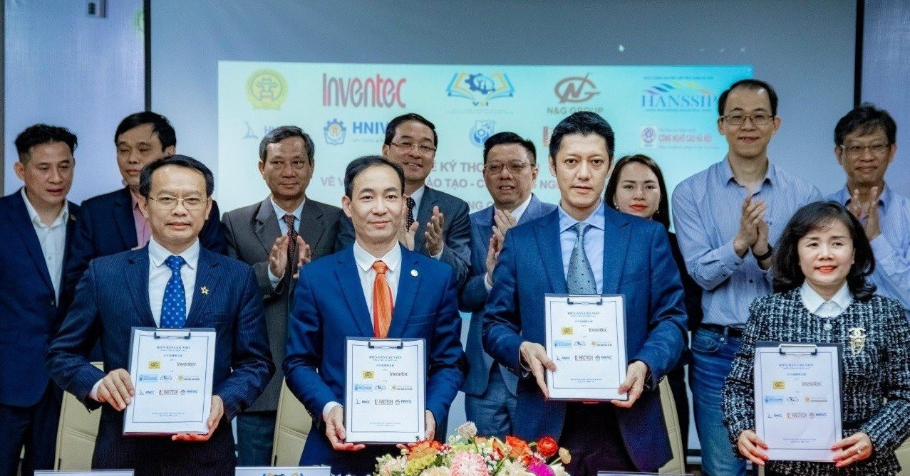 Hợp tác sản xuất CNHT và công nghệ cao tham gia chuỗi sản xuất toàn cầu