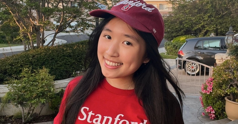 YouTuber Jenny Huynh đỗ vào ngôi trường top 3 thế giới