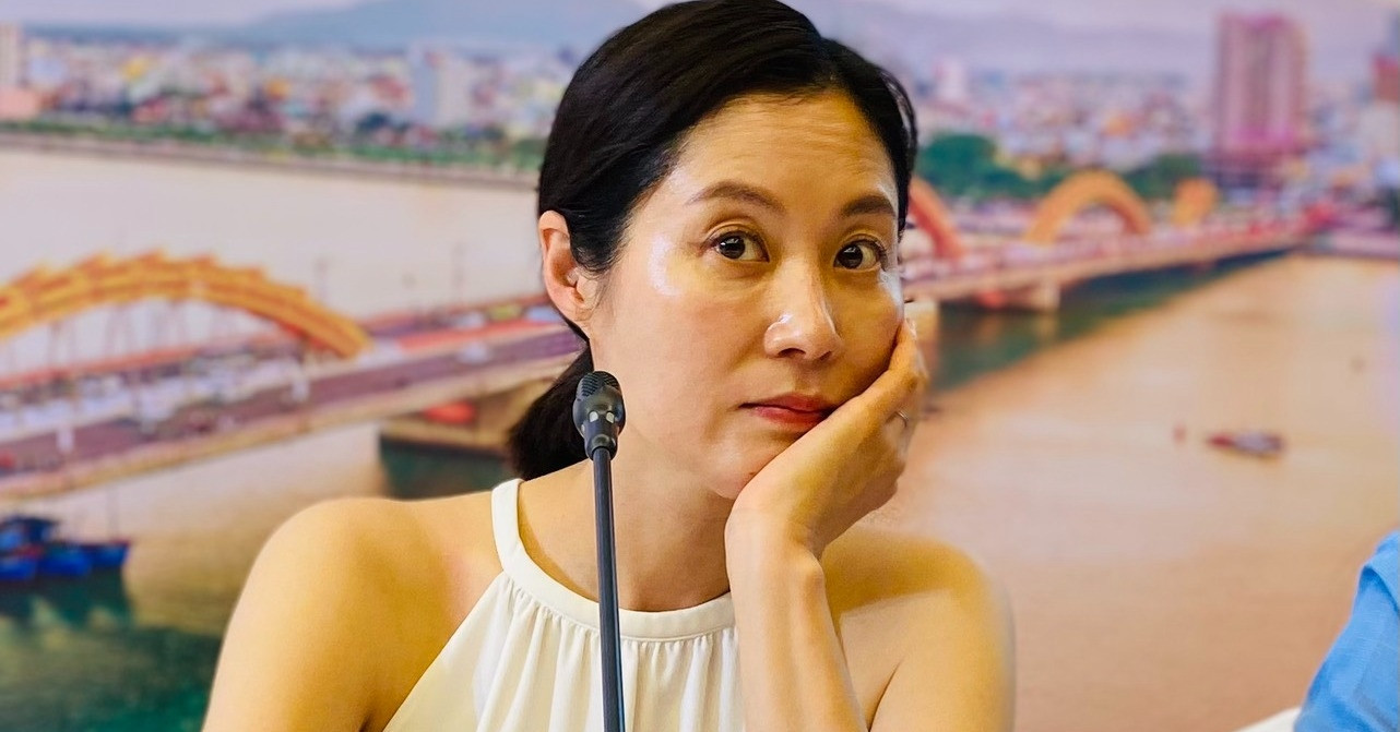 Nhan sắc đời thực của minh tinh 'Phong hậu' ở tuổi 49