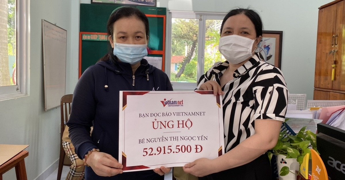 Gia đình bé Nguyễn Thị Ngọc Yến cảm ơn bạn đọc VietNamNet đã giúp đỡ