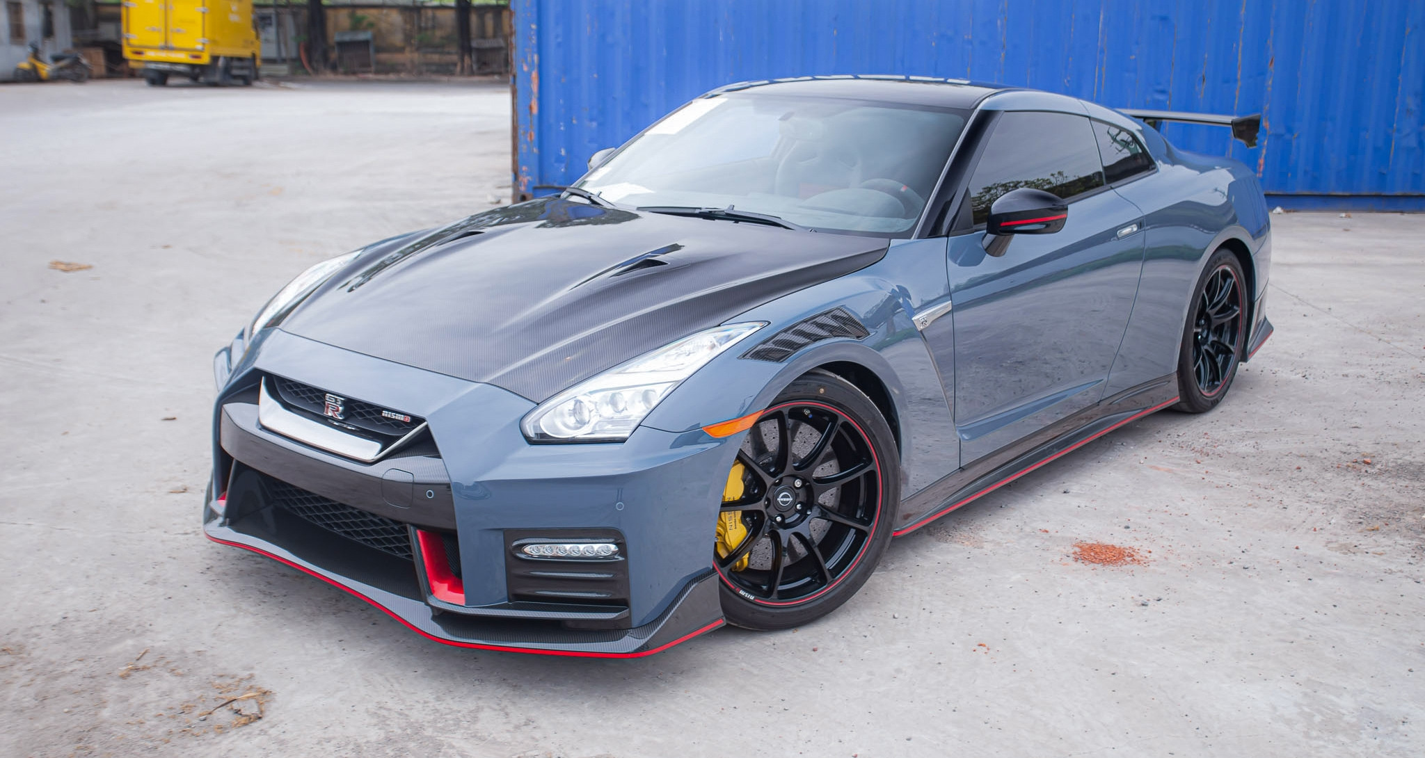 Nissan GT-R Nismo duy nhất Việt Nam: trên 15 tỷ và không dành cho số đông