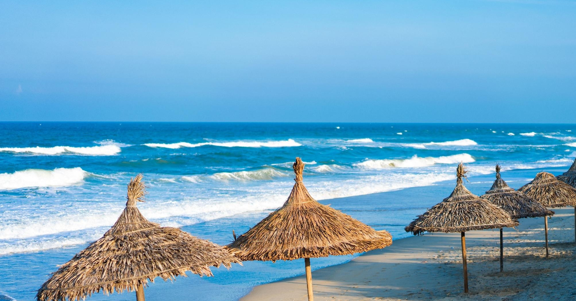 Summer tourism season: travelers remain indecisive
