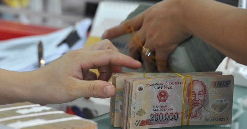 SBV cuts operating interest rates, but small banks maintain high ...