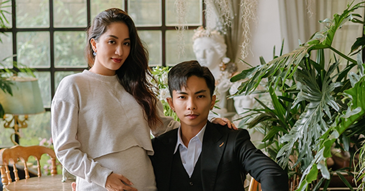 Khánh Thi tình tứ bên ông xã Phan Hiển