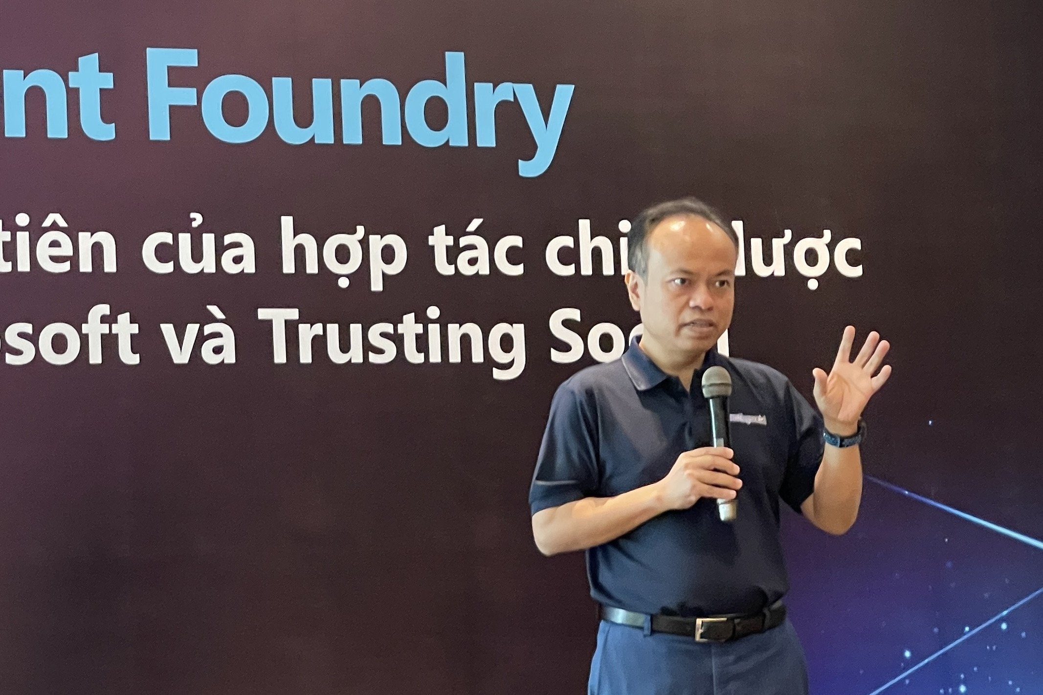 Trong tương lai mỗi người Việt Nam sẽ có một trợ lý ảo phục vụ cho mình ...