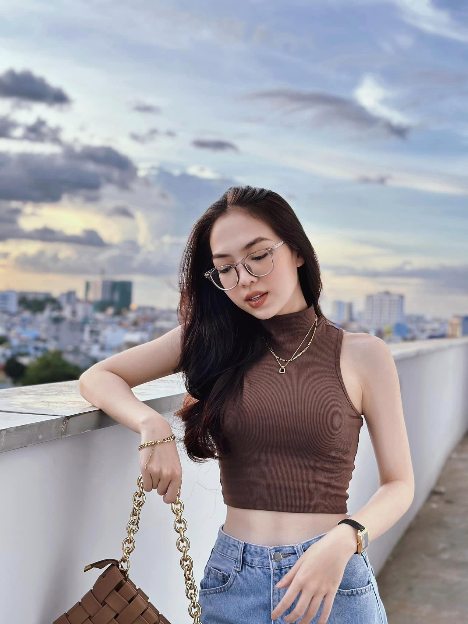 Nữ sinh ngành Dược, mê bóng rổ thi Miss World Vietnam 2023