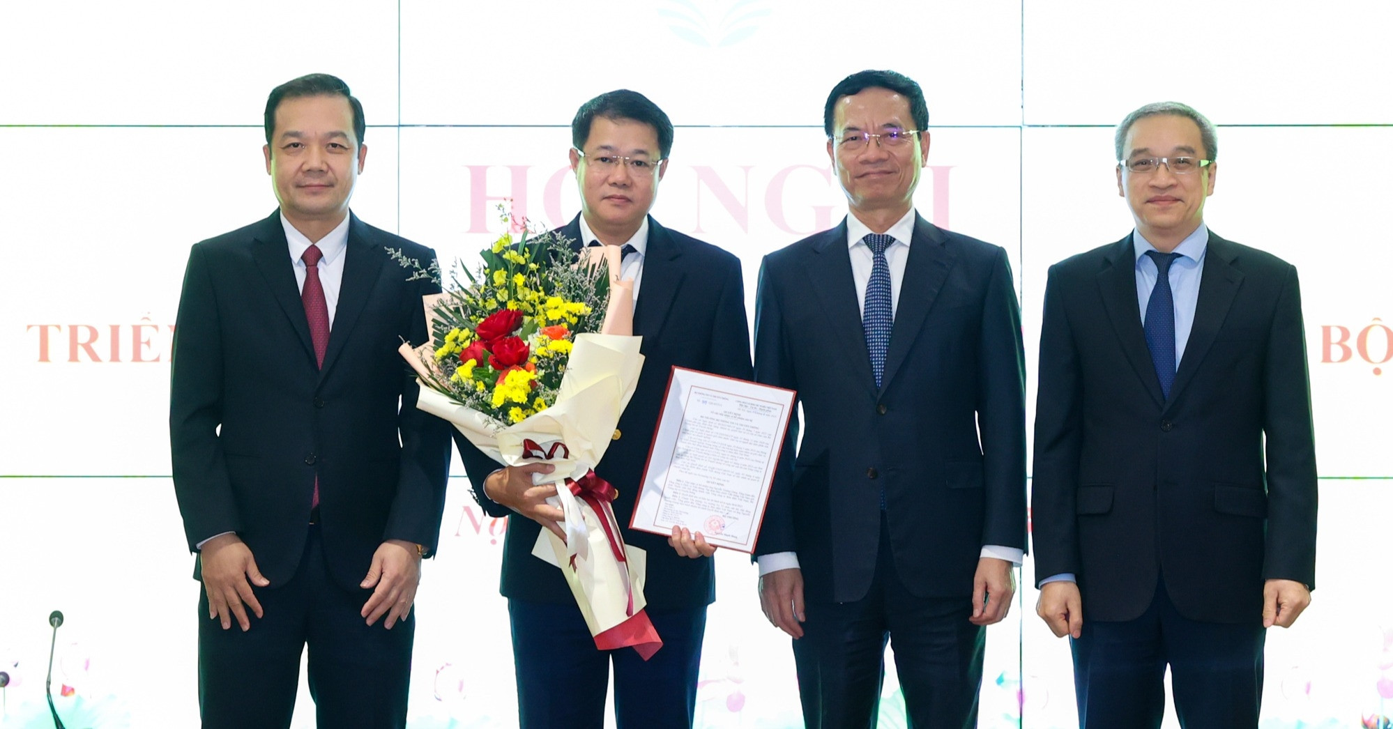 Bổ nhiệm ông Nguyễn Trường Giang vào Hội đồng thành viên Vietnam Post