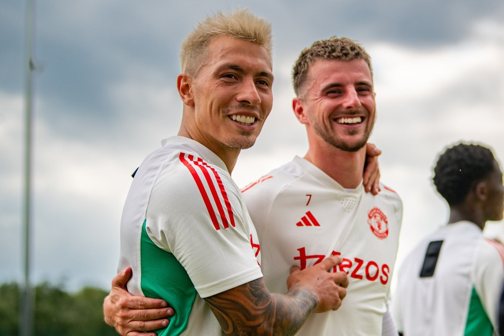 MU công bố đội hình đấu Leeds, xem Mason Mount ra mắt | VN-Zoom | Cộng ...