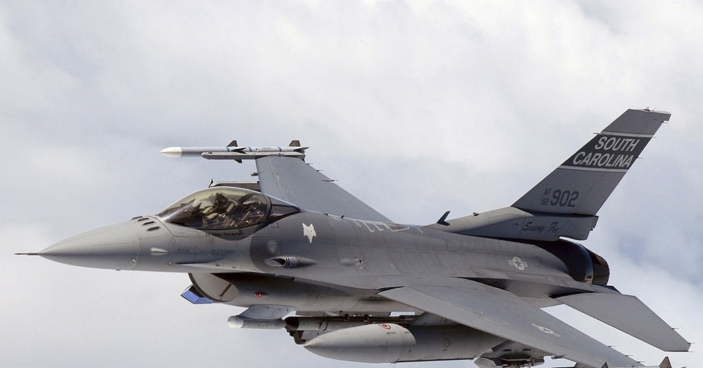 Mỹ ám chỉ thời gian giao F-16 cho Kiev, lính Ukraine nêu nhược điểm xe ...