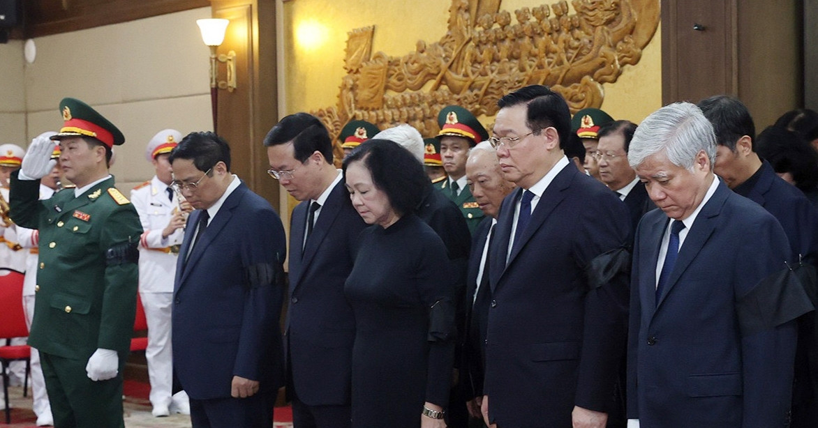 Lãnh đạo Đảng, Nhà nước viếng Phó Thủ tướng Lê Văn Thành