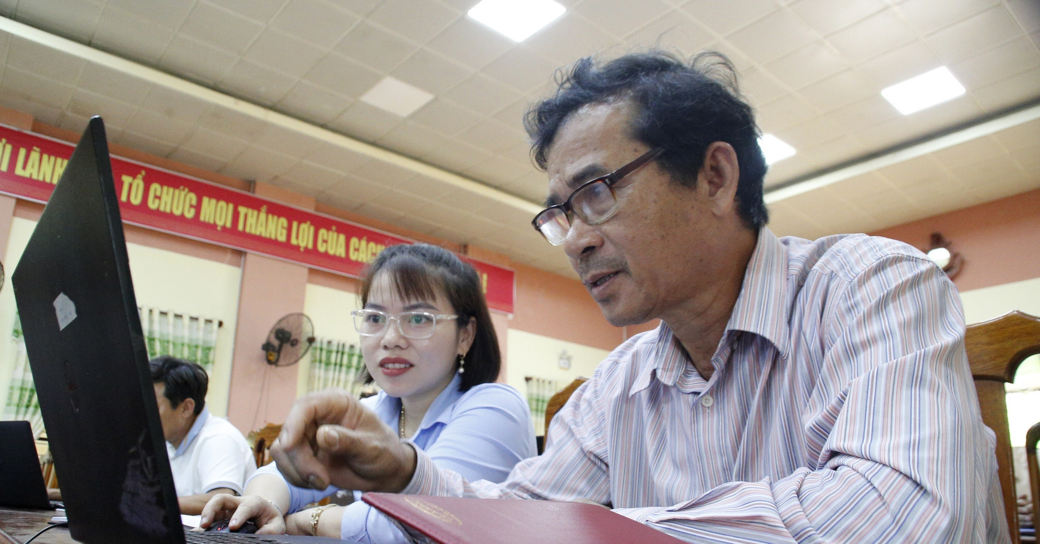 Tăng tỷ lệ giải quyết hồ sơ trực tuyến, tạo bứt phá trong chuyển đổi số