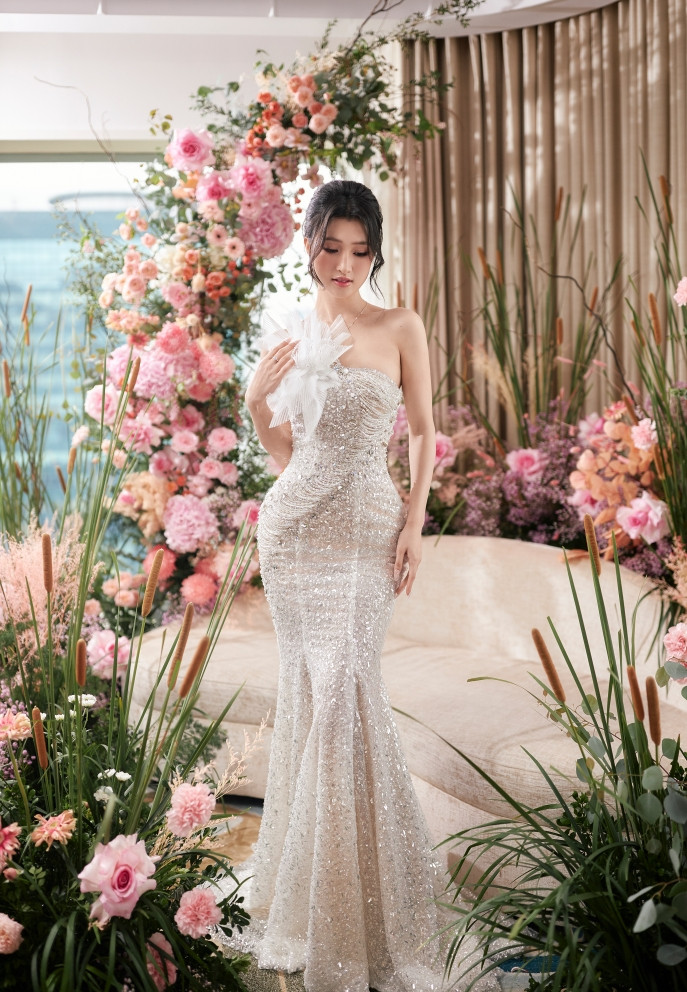 Á hậu Phương Nhi hóa cô dâu xinh đẹp khi diện váy cưới