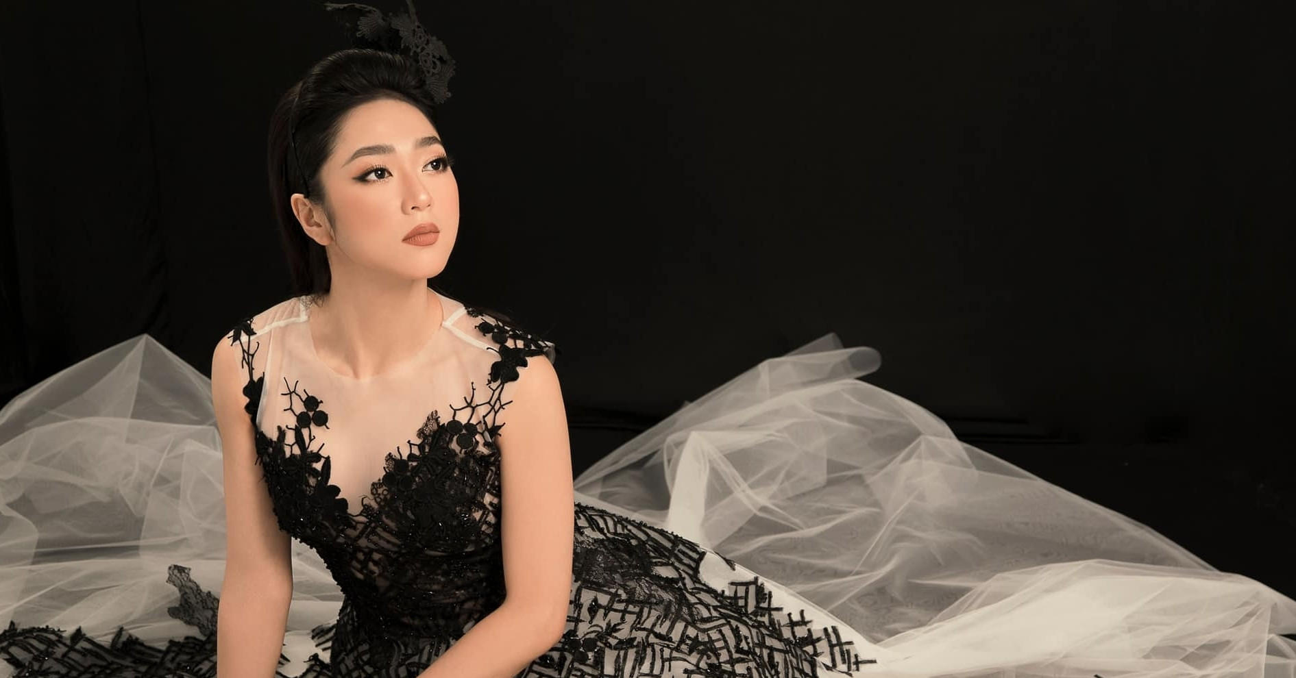 Đẹp như Hà Thanh Xuân, Quang Lê cũng phải 'mê mẩn'