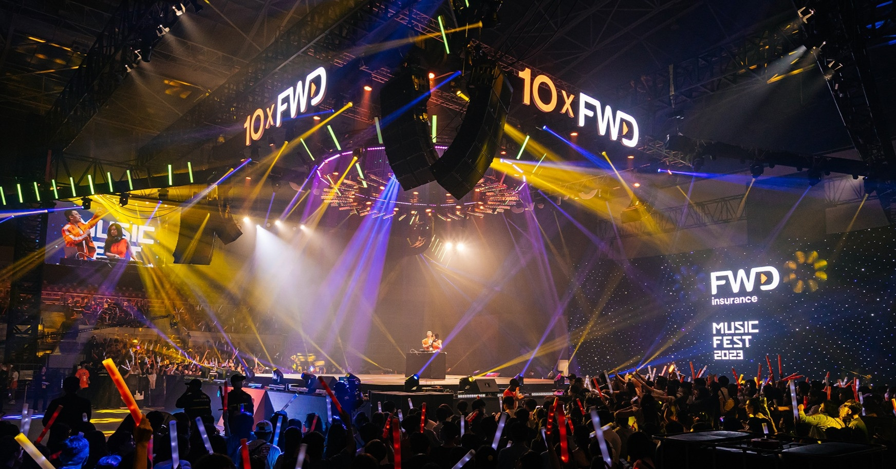FWD Music Fest 2023: Đại hội âm nhạc yêu chiều cảm xúc khán giả