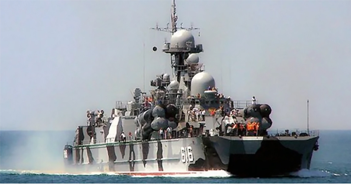 Thông tin trái ngược vụ tàu Nga bị tấn công, Mỹ áp thêm trừng phạt ...