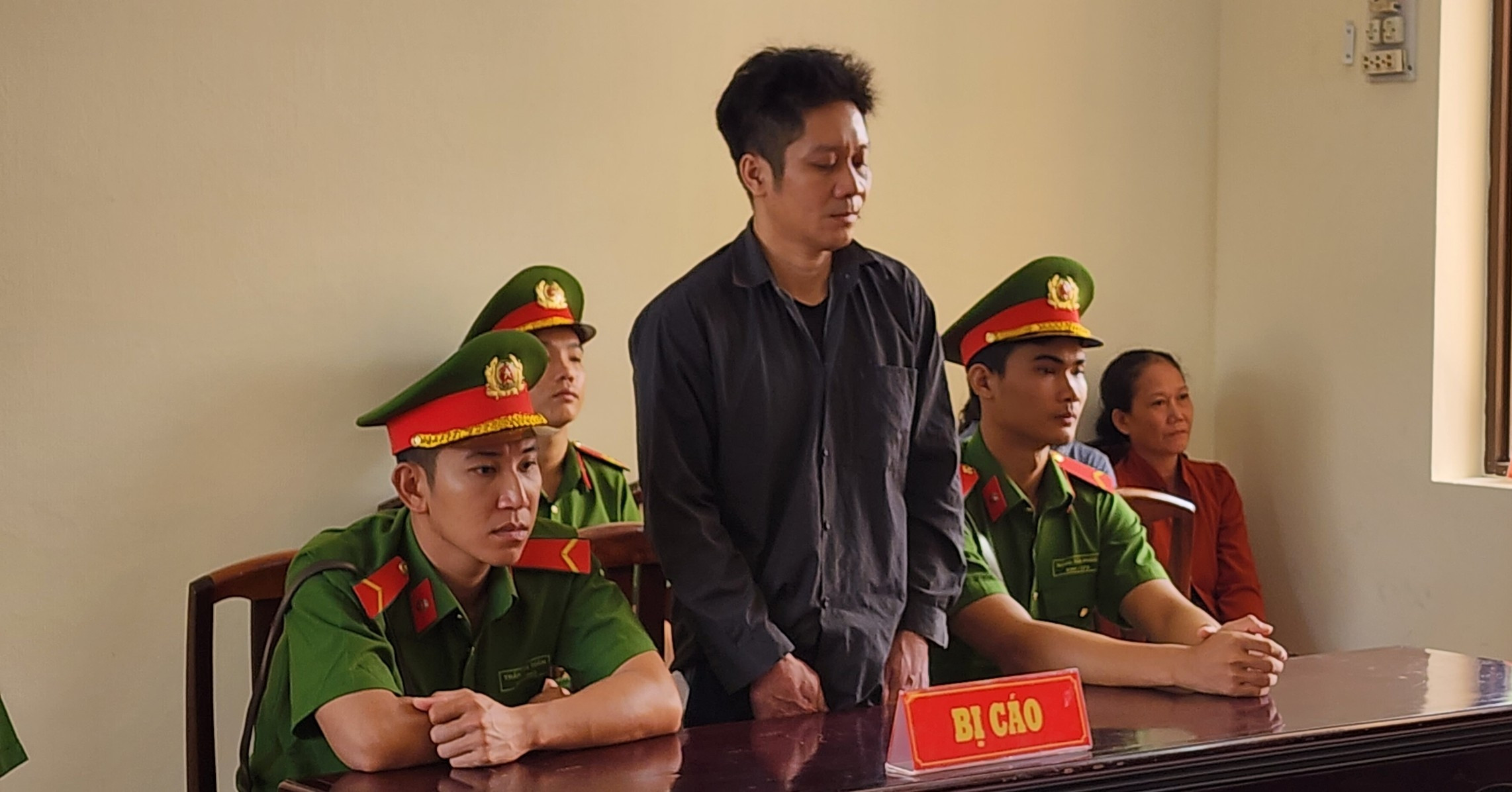 Chém 3 bạn nhậu thương vong, người đàn ông lĩnh án tử hình