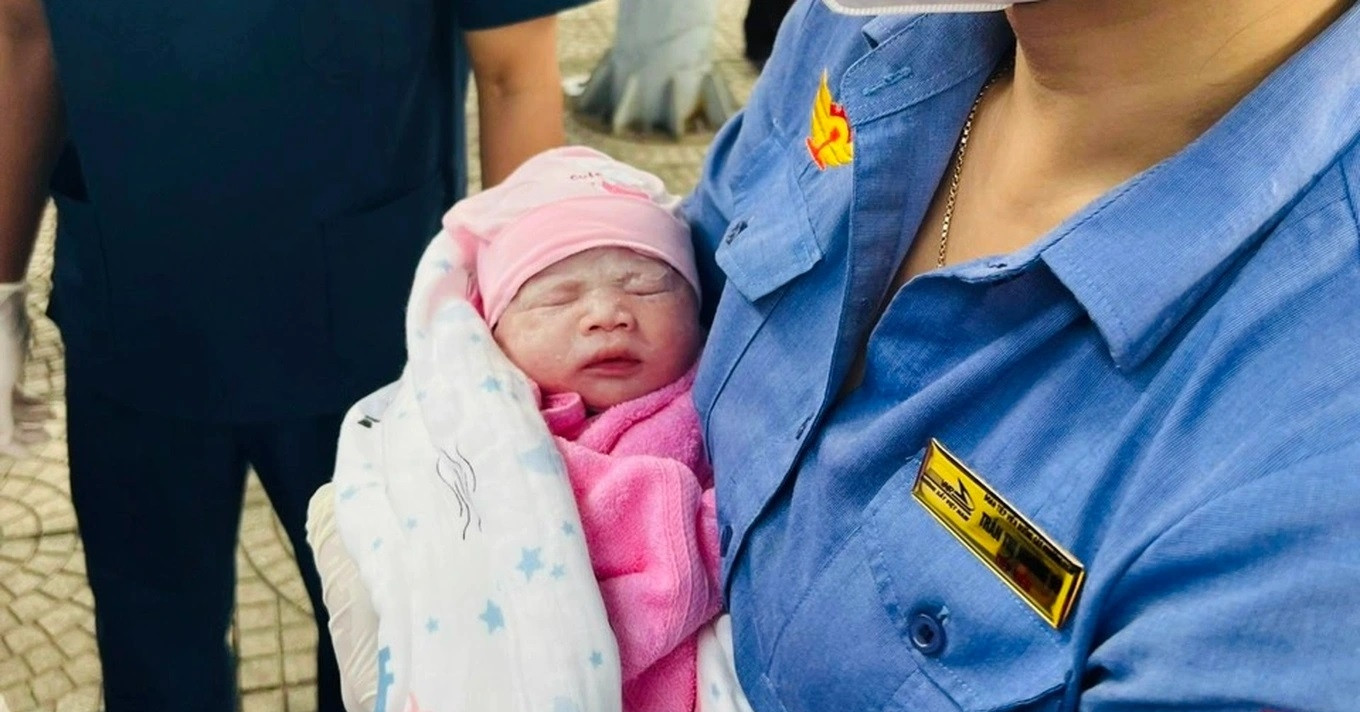 Woman gives birth on train